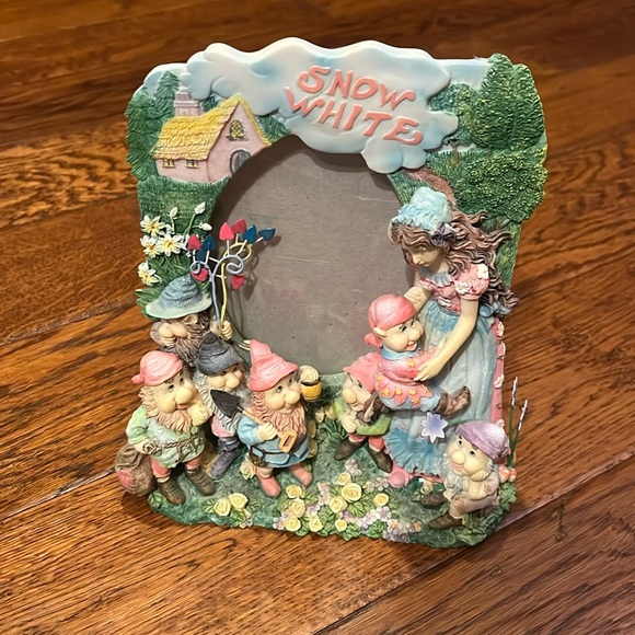 Other | Snow White Picture Frame | Poshmark